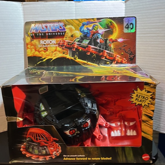 Mattel | Toys | Skeletor Comes With The Roton The Evil Assault Vehicle ...